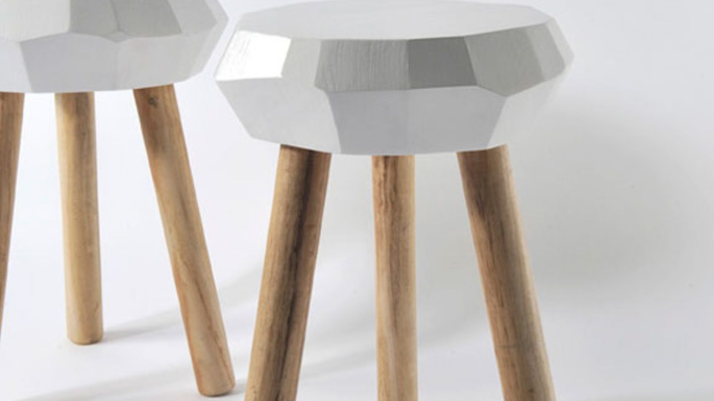 Hocker "Carpenter Stool" von Jethro Macey - [SCHÖNER WOHNEN]