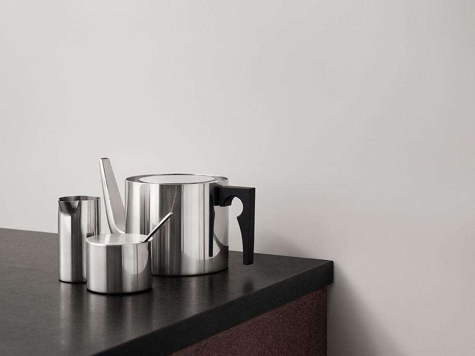 Teekanne "AJ" von Stelton - [SCHÖNER WOHNEN]