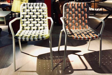 Der Unkonventionelle: Stuhl "Strap" von Moroso - Bild 15 - [SCHÖNER WOHNEN]