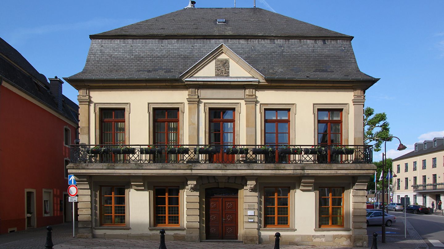 Mansarddach: Definition, Bauweise, Vor- & Nachteile - [SCHÖNER WOHNEN]