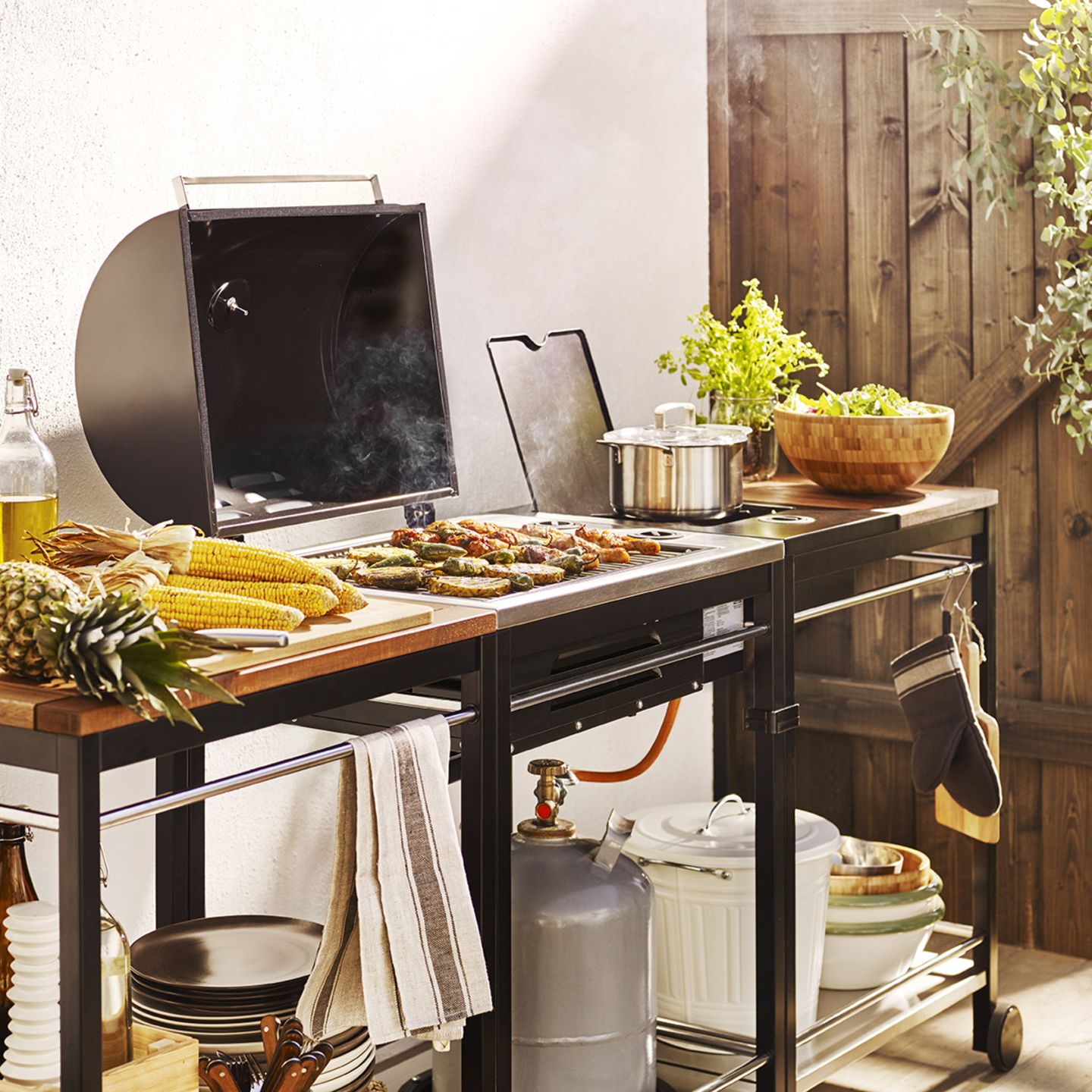 Grill mit Servierwagen: "Klasen" von Ikea - [SCHÖNER WOHNEN]