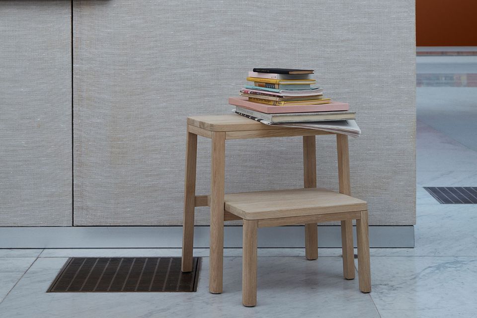 Hocker mit einklappbarer Trittstufe: "Noboru" von Skagerak - [SCHÖNER ...