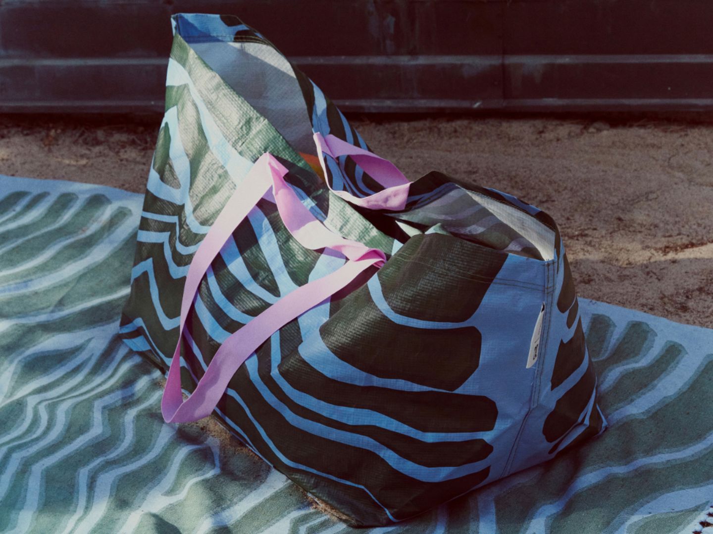 Ikea-Shopper in neuem Design - [SCHÖNER WOHNEN]