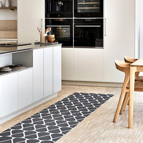 Linoleum als Bodenbelag: Robust, vielseitig & nachhaltig - [SCHÖNER WOHNEN]