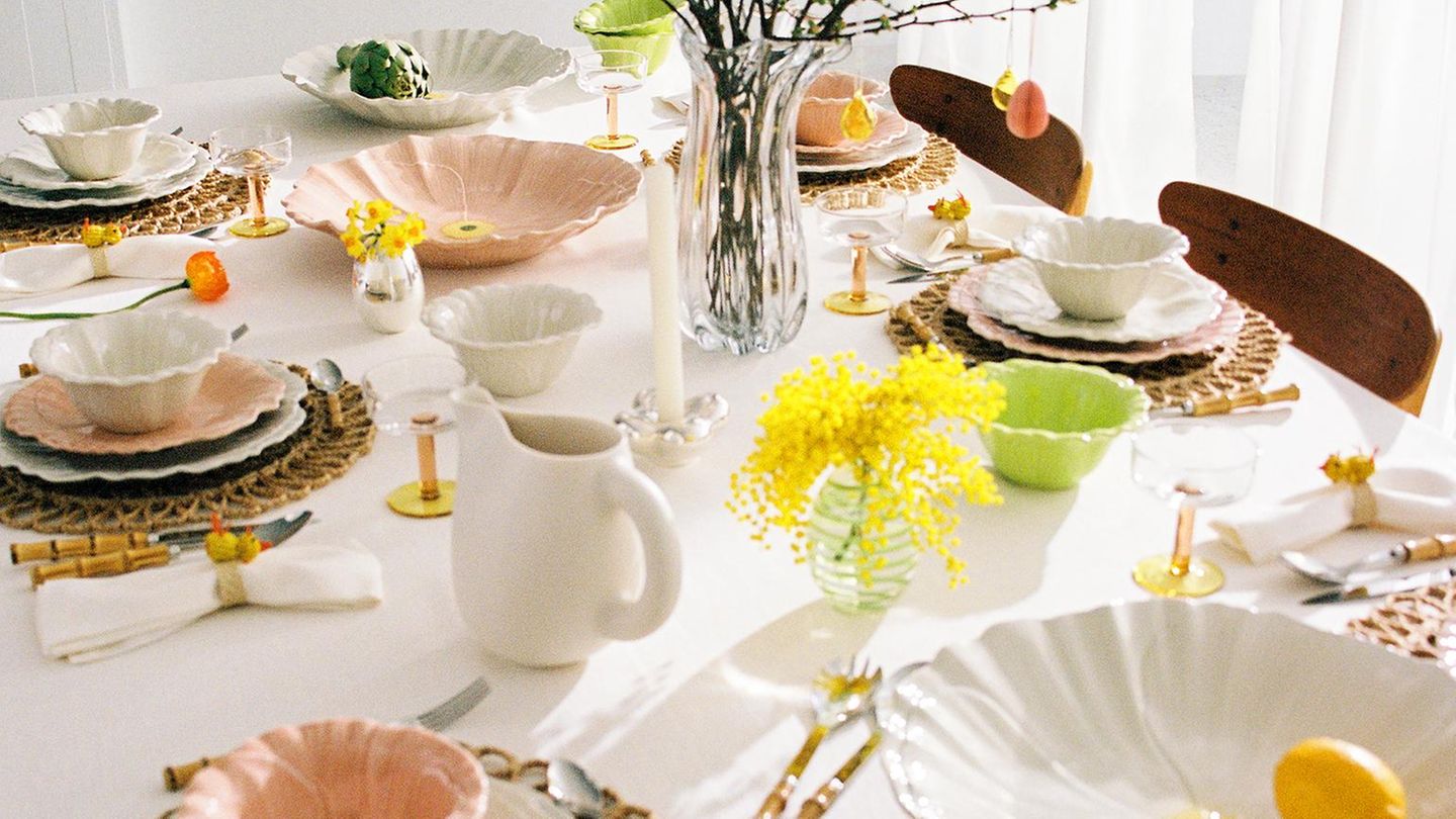 Tischdeko mit Moos - [SCHÖNER WOHNEN]